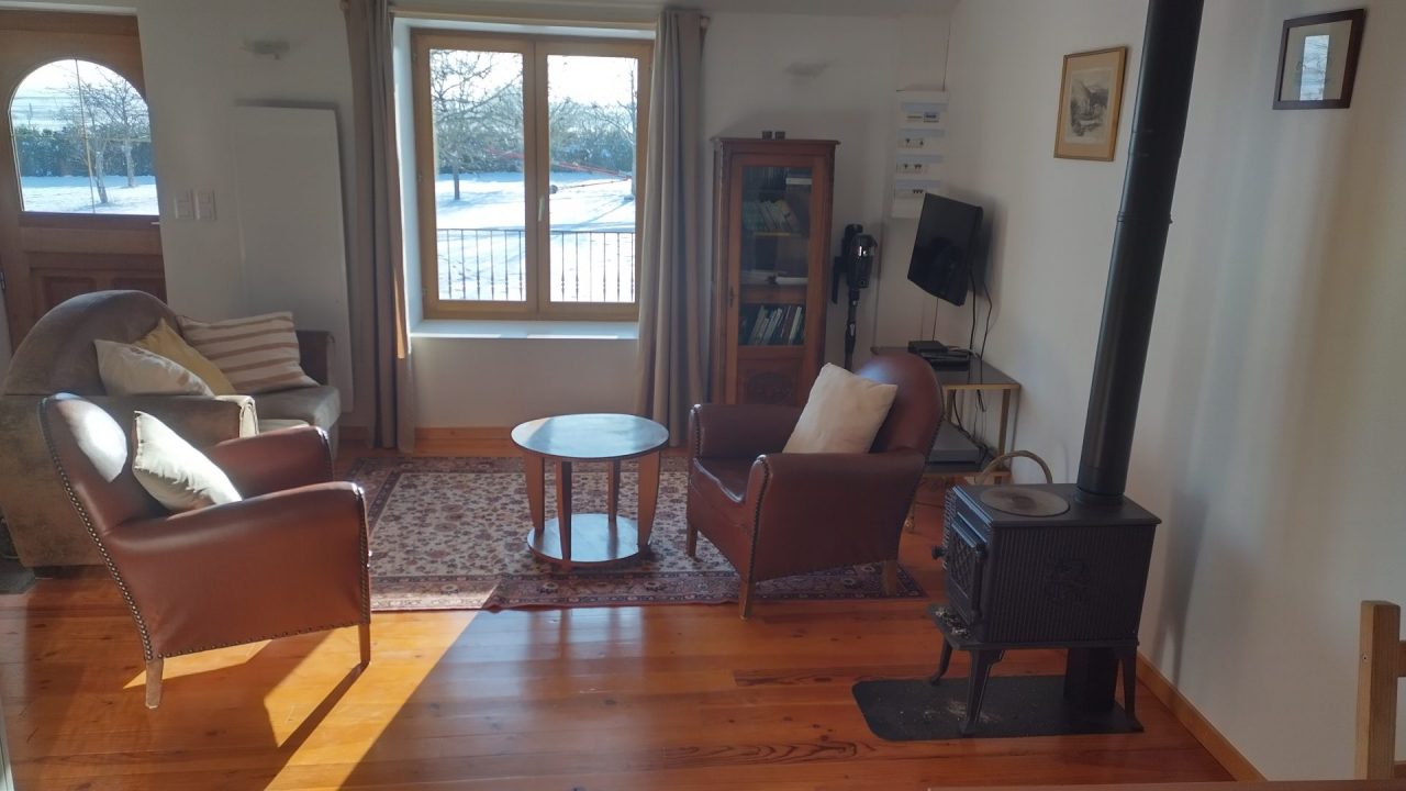 Le gite est à présent équipé d’un poêle à bois Jotul pour un plus grand ...